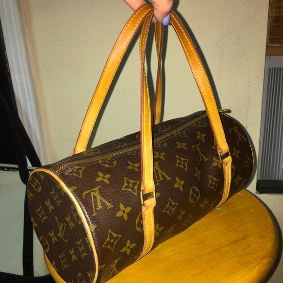 Louis Vuitton | Bags | Louis Vuitton Authentic Papillon Mongram Handbag ...